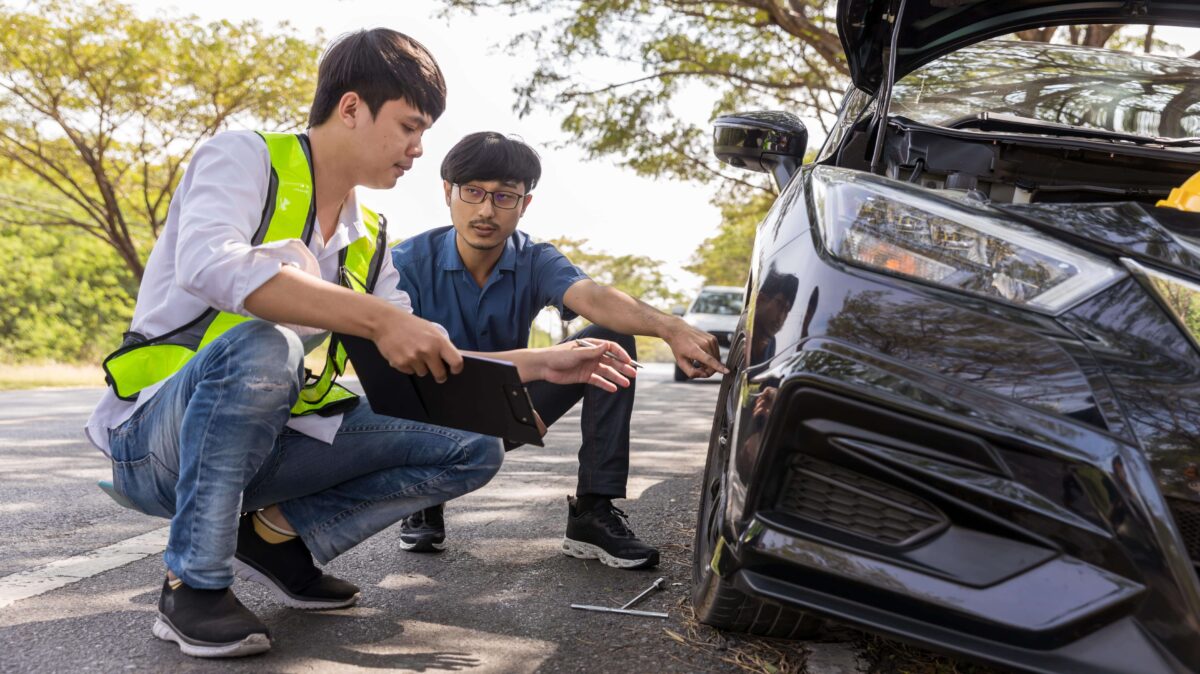 Emergency Roadside Assistance for Cars : Get Help Fast | Heights Tow